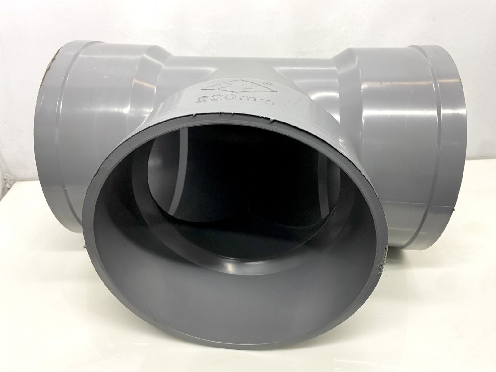 Tê 220 nhựa PVC ST - T220